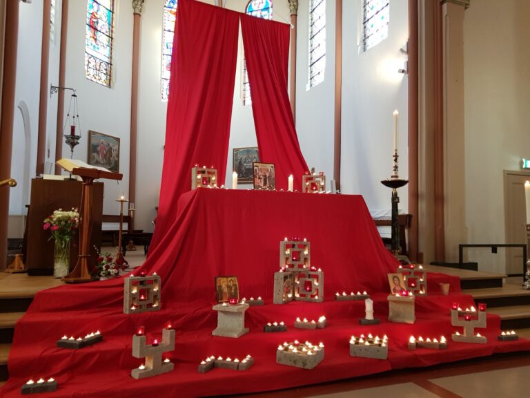 Taizé Vieringen - R.K. Joannes de Doper parochie